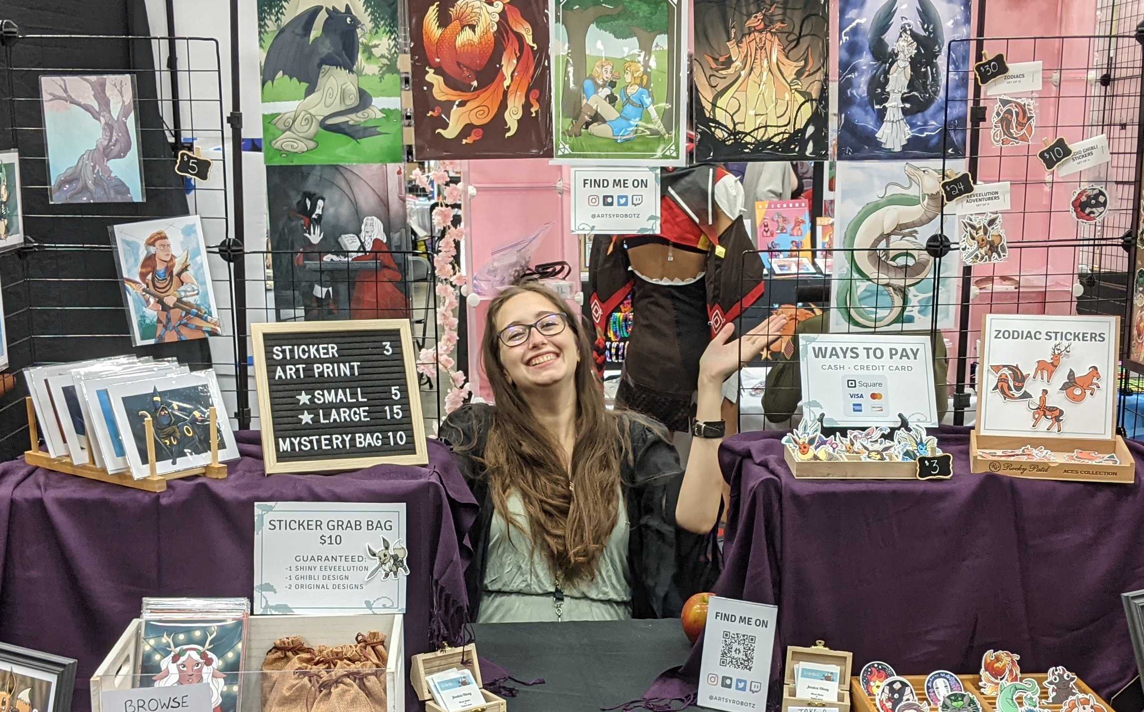 20+ Products You Can Sell At An Artist Alley – ArtsyRobotz